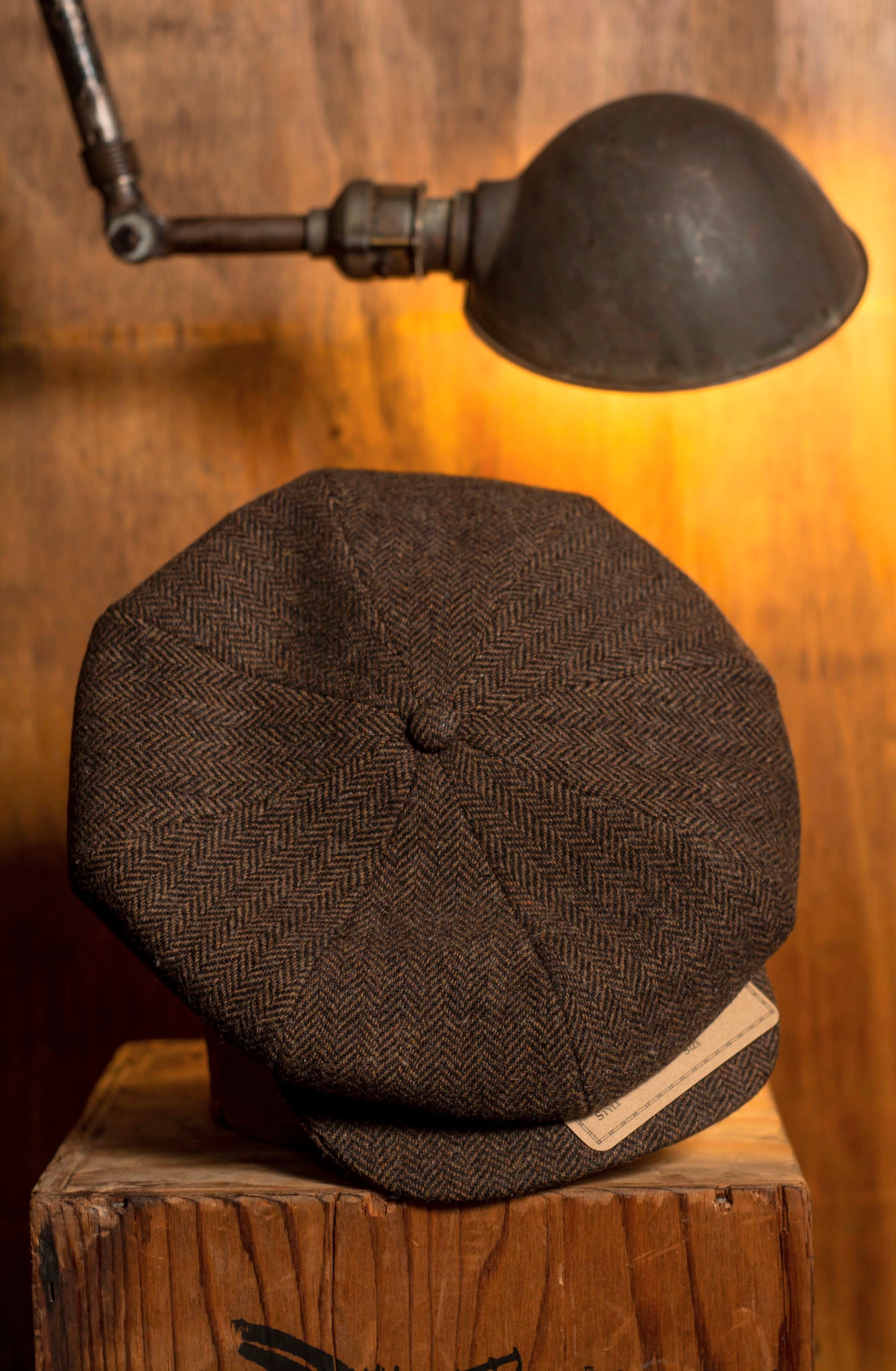 8/4 Crown Caps – Monsivais & Co.