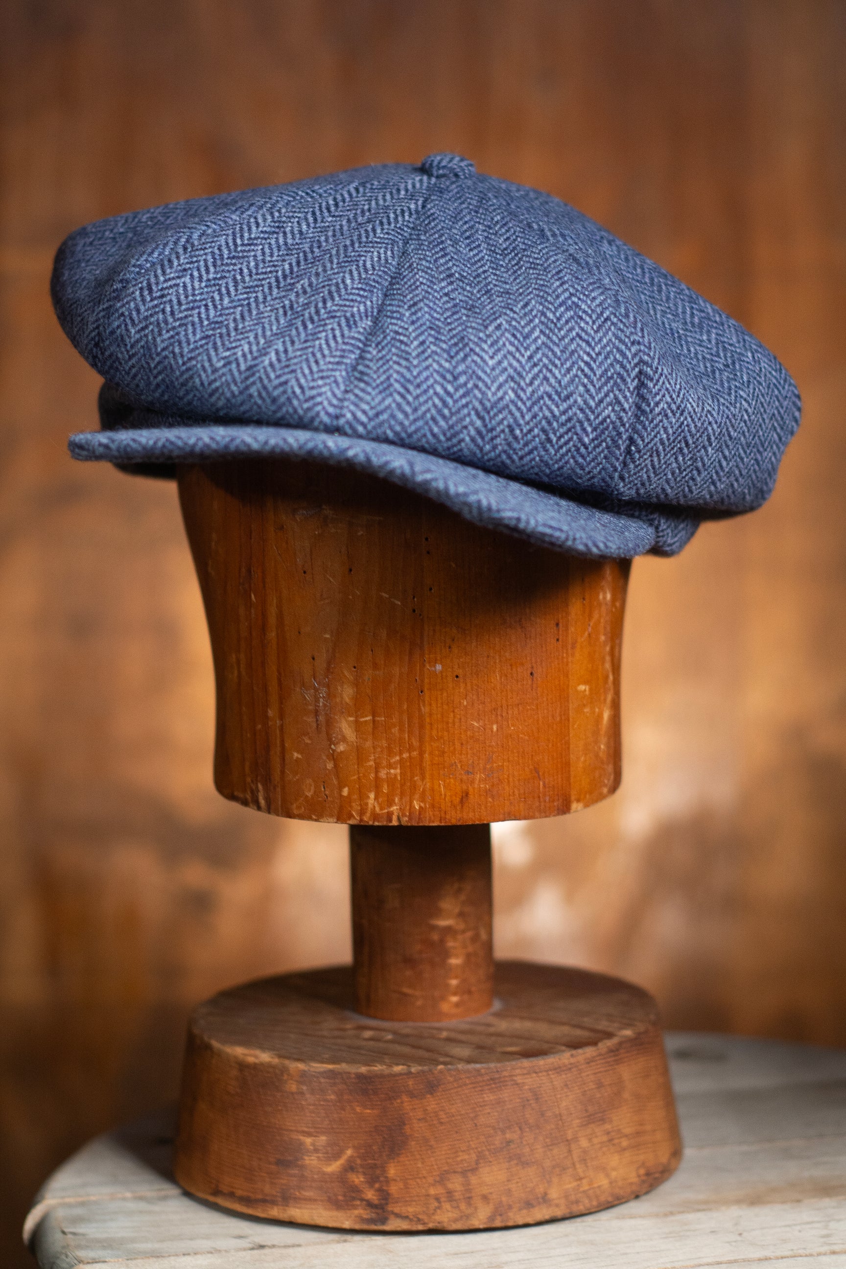 8/4 Crown Caps – Monsivais & Co.