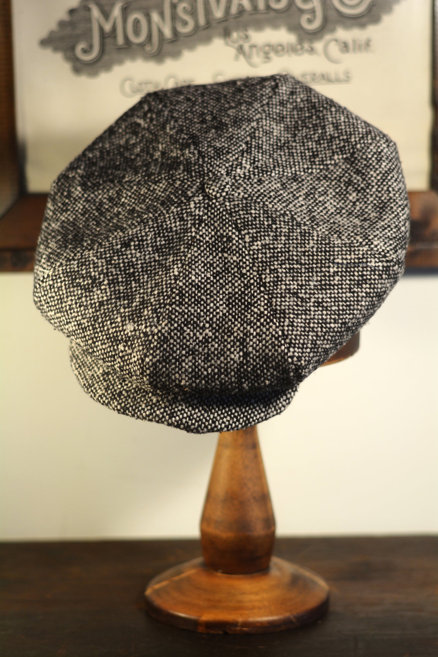 8/4 Crown Caps – Monsivais & Co.